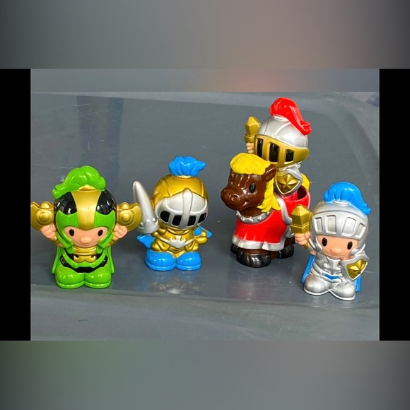 Toys | 5 Knights Fortress Little Knights And Horses Play Keenway Chunky ...